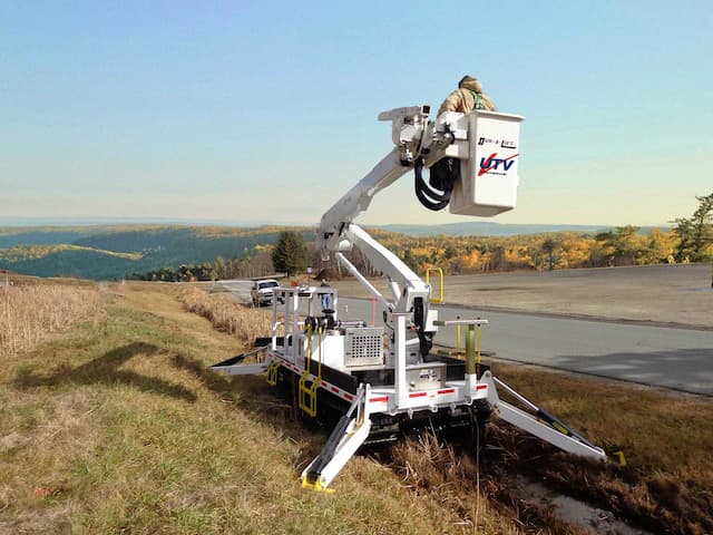 Achiever DPM-52 55-ft Aerial